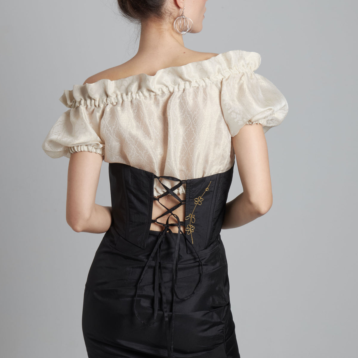 Venice corset in a vibrant black – S U Z E T atelier